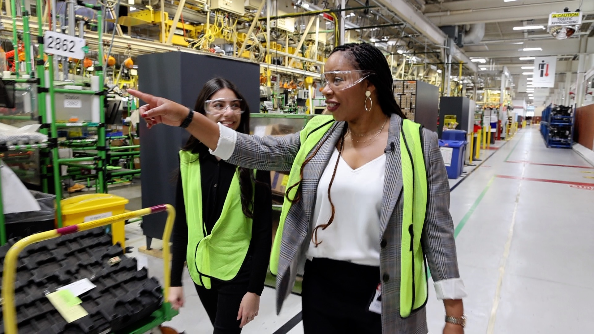 Shaping Tomorrow’s Leaders Through a Mirror Experience – Minority ...